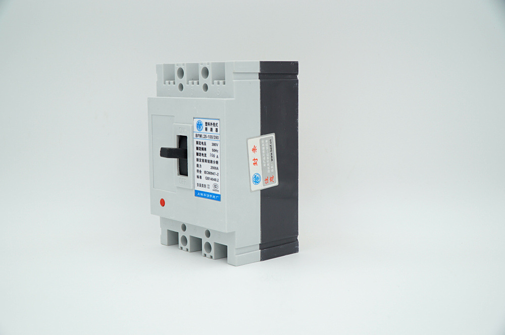 DZ15-100 40A/390 290塑壳断路器 空开三相 2P 空气开关小体积-阿里巴巴