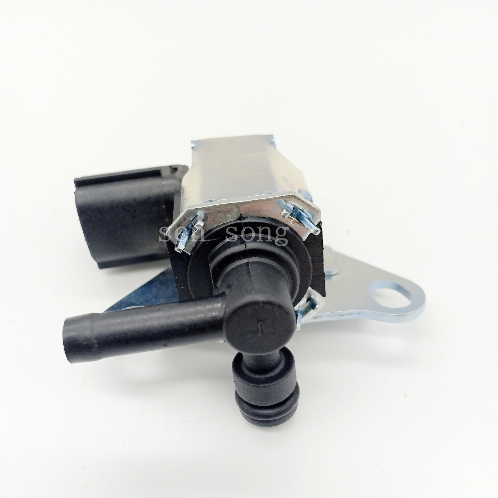 碳罐电磁阀电压只有7v,碳罐电磁阀10v电压,碳罐电磁阀线路有2v电_大山谷图库