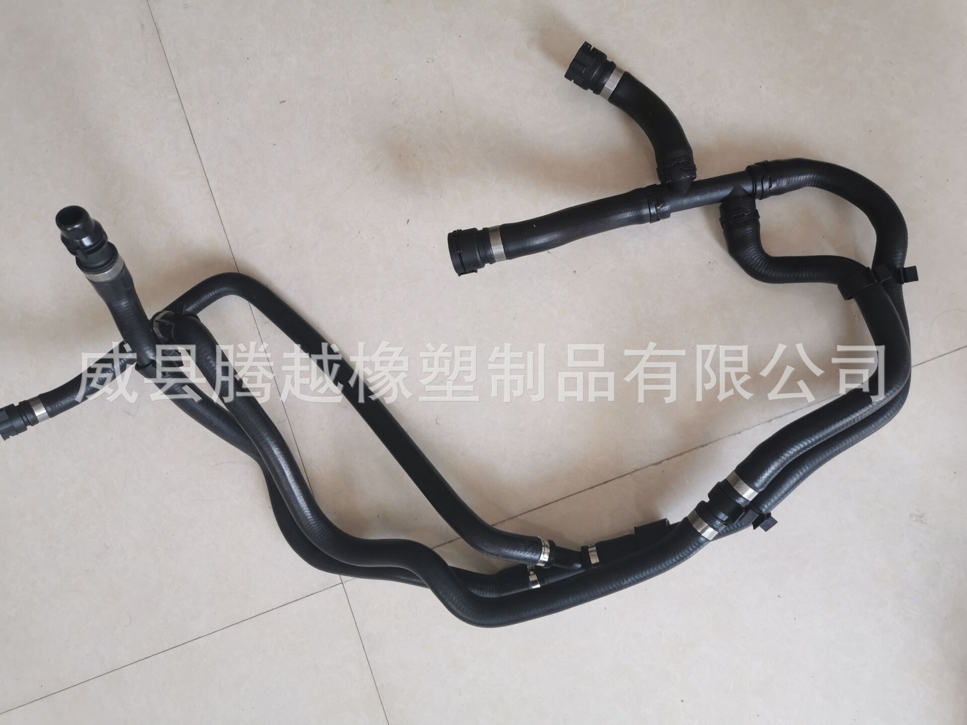 17127596832.17127646150奔宝车散热水管通风管橡胶制品-阿里巴巴