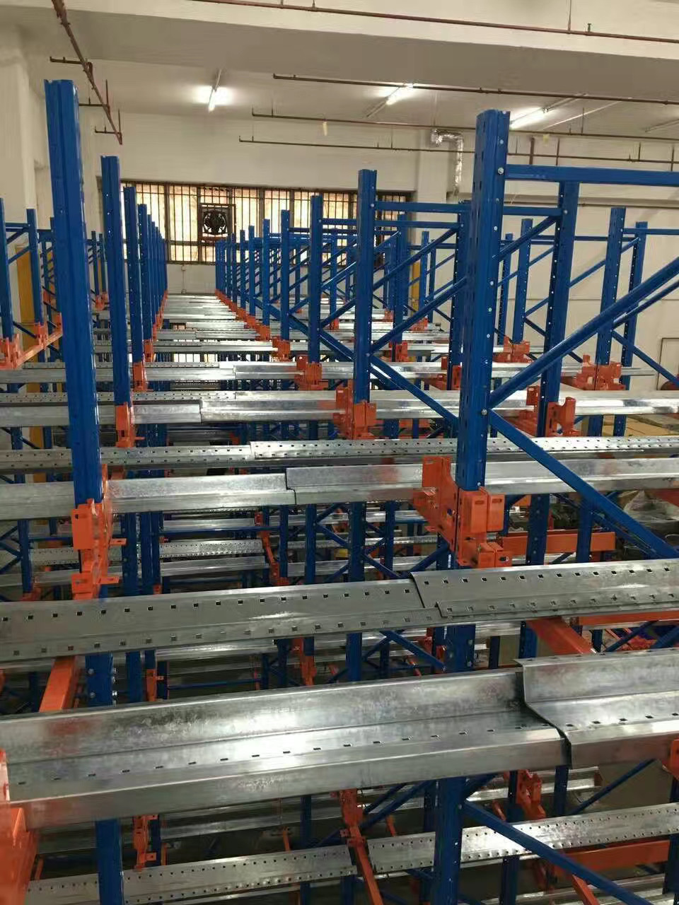 佳葆(广东)穿梭式货架 自滑式重型仓储 穿梭子母车式立体仓库货架-阿里巴巴