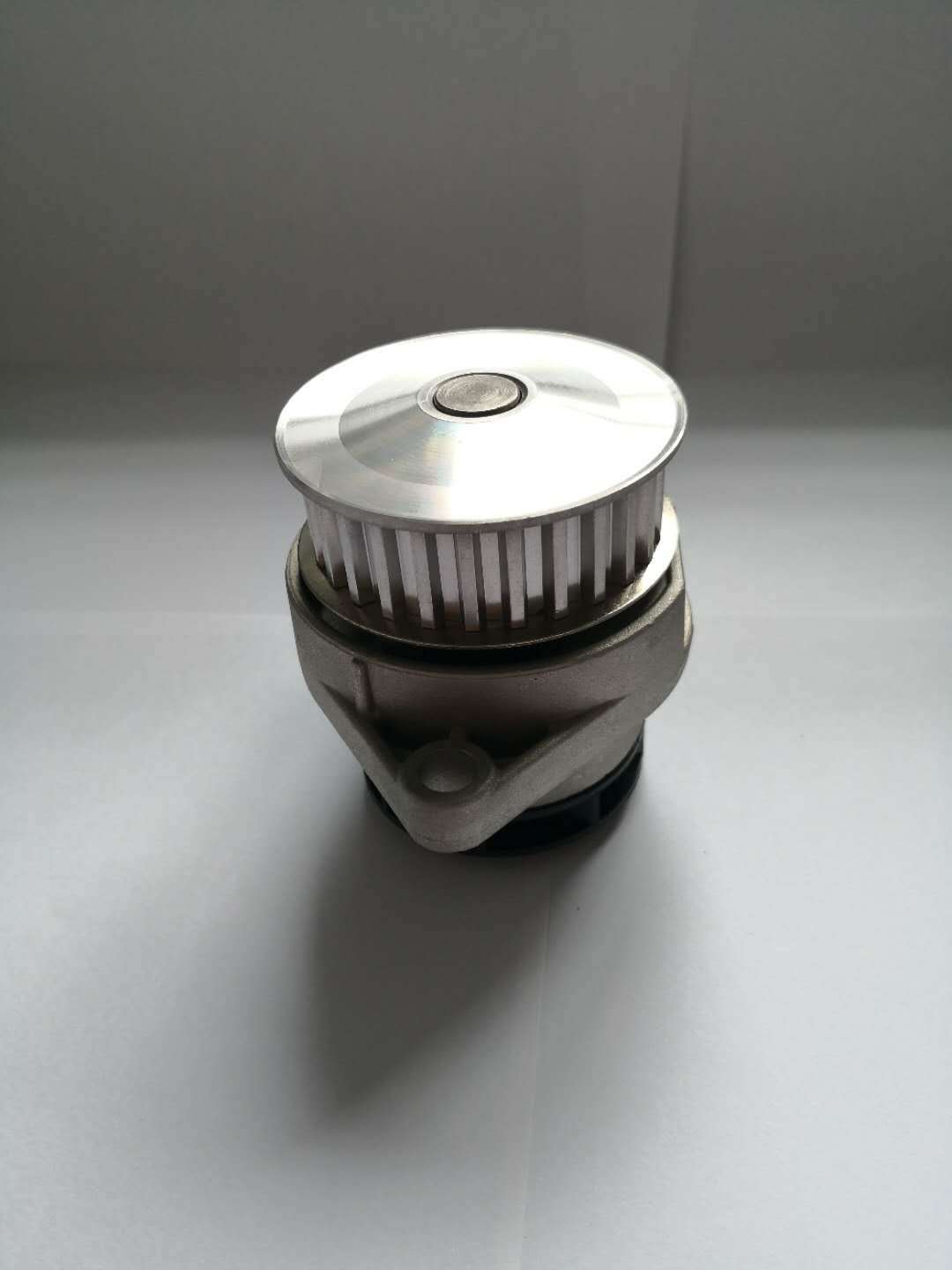 汽车冷却水泵 V/W 水泵 POLO/GOLF 030121008D 030121005N-阿里巴巴