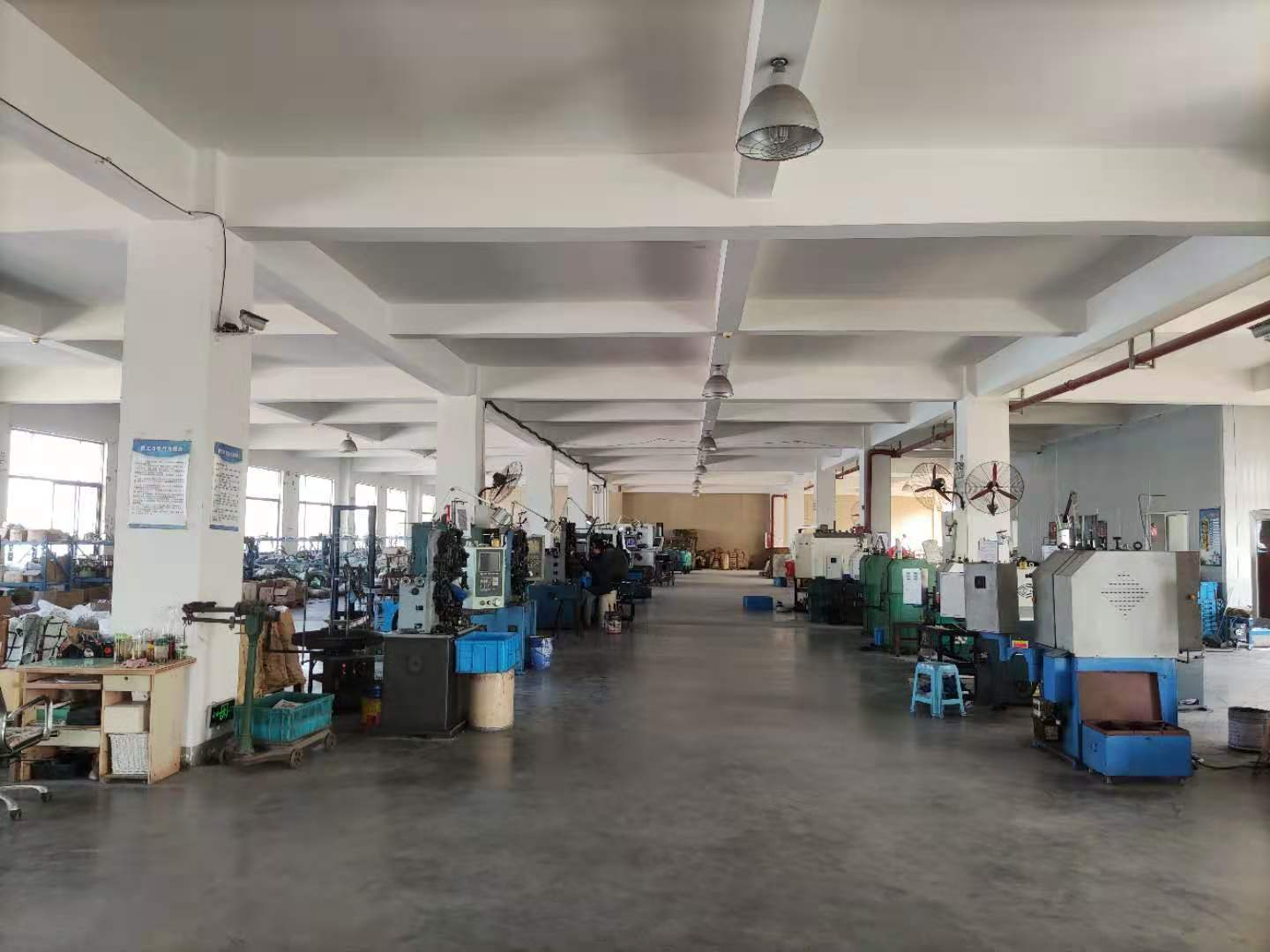 弹簧厂供应不锈钢304圆柱小压缩弹簧镀锌异形带钩拉簧双扭簧塔簧-阿里巴巴