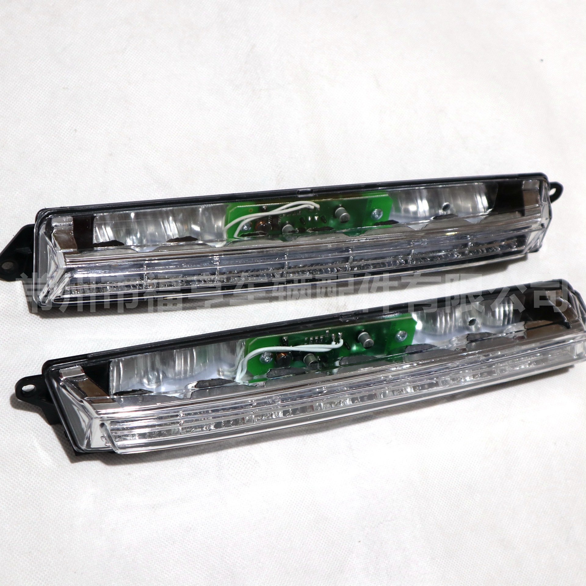 适用于W164GL320 GL350 汽车前杠防雾灯LED日行灯1649060351/0451-阿里巴巴