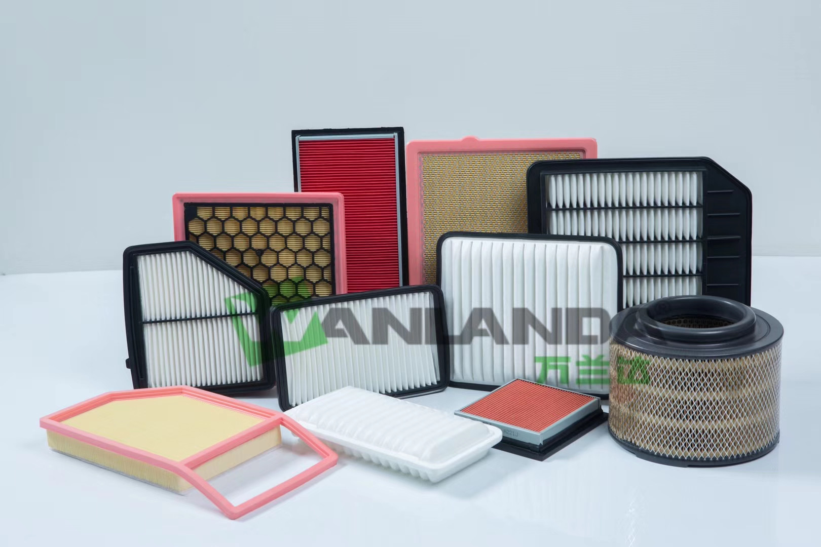 汽车空气滤清器适用于奔驰C200 C260L空气滤芯 E300L E350L空气格-阿里巴巴