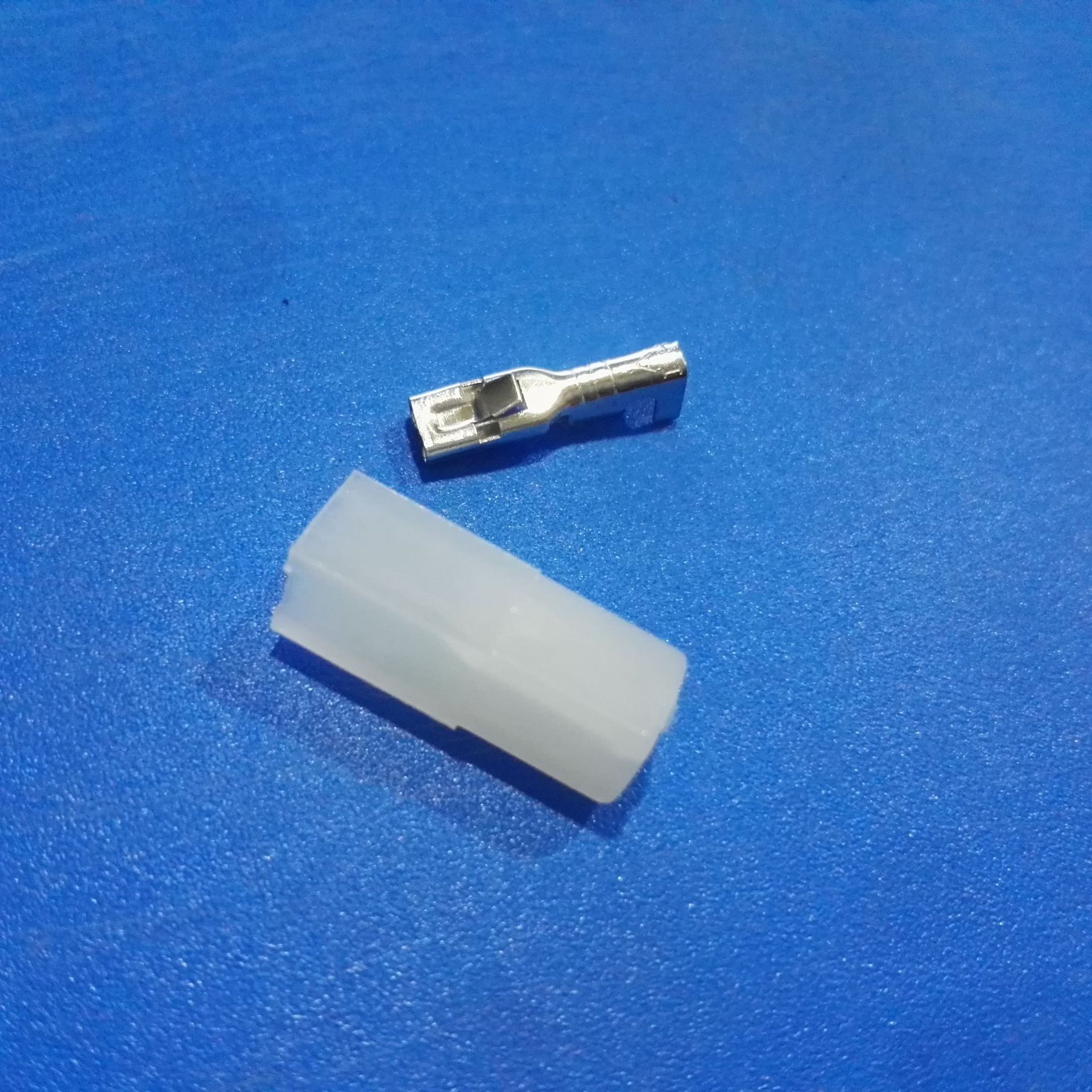 DJ7011-2.8-11/21 2.8-1P单孔公母空中对接2.8插片插簧汽车连接器-阿里巴巴