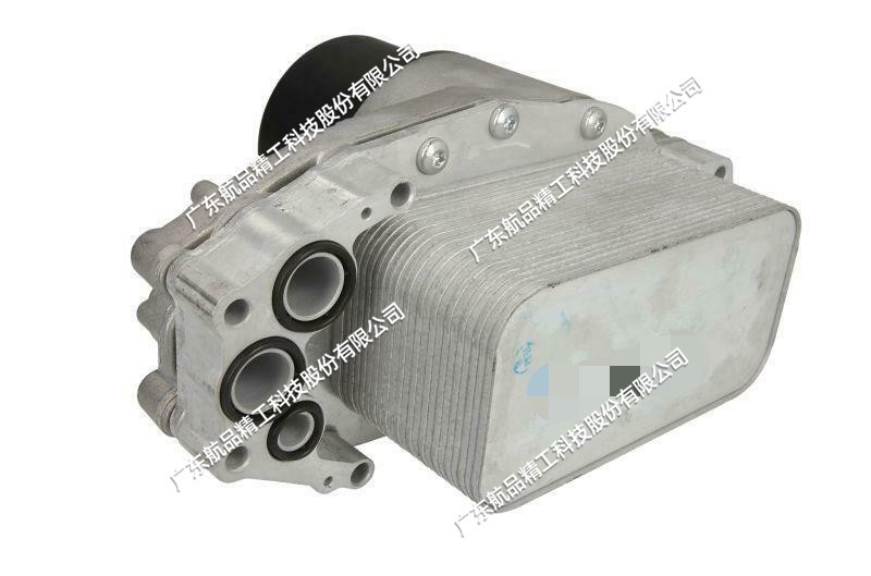 适用雪铁龙捷豹路虎机油滤清器座总成带油冷 LR040738 LR061969-阿里巴巴