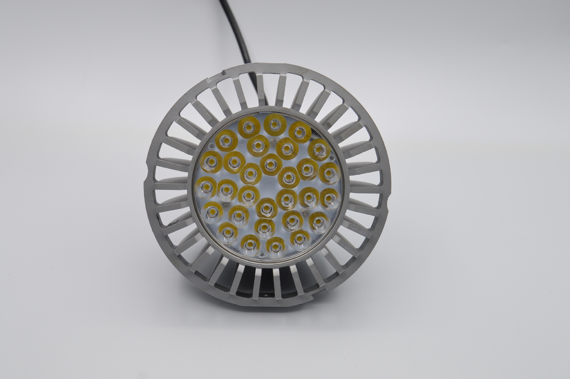 无风扇 AR111 35W 豆胆灯 28W G53射灯 压铸铝散热器 外置电源-阿里巴巴