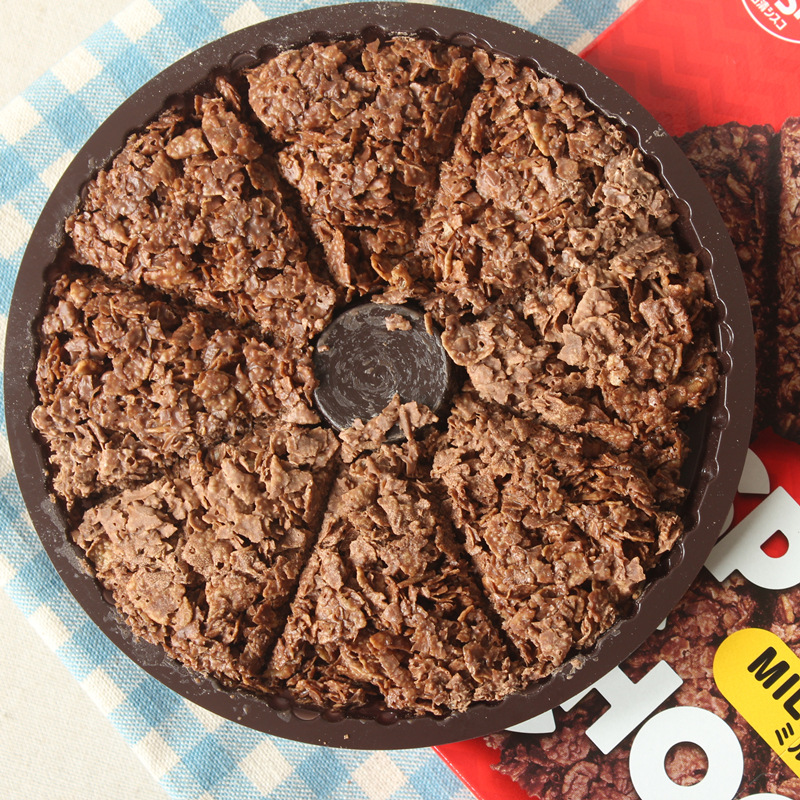 Japanese imported snack CISCO/riqing wheat crisp batch chocolate milk ...