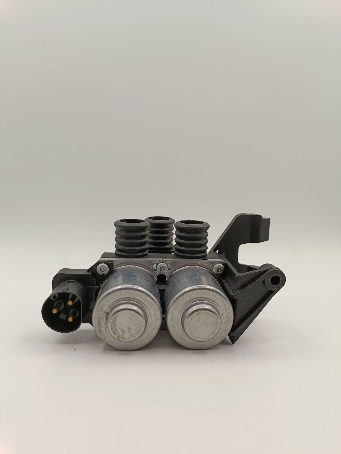 暖风水阀适用宝马64118375792/64118391419 /1147412147工厂直销-阿里巴巴