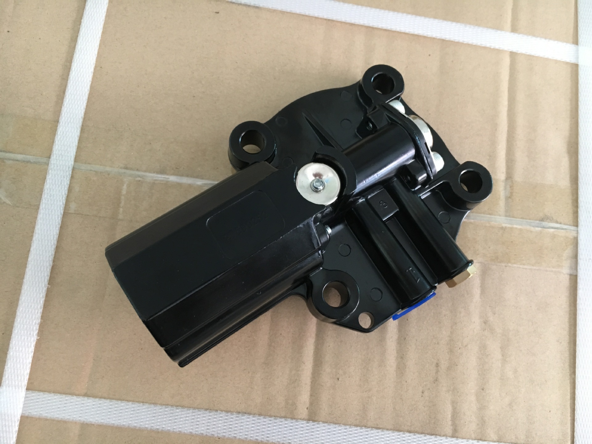 变速箱阀20590252欧系重卡重汽卡车客车配件零部件SMT-阿里巴巴