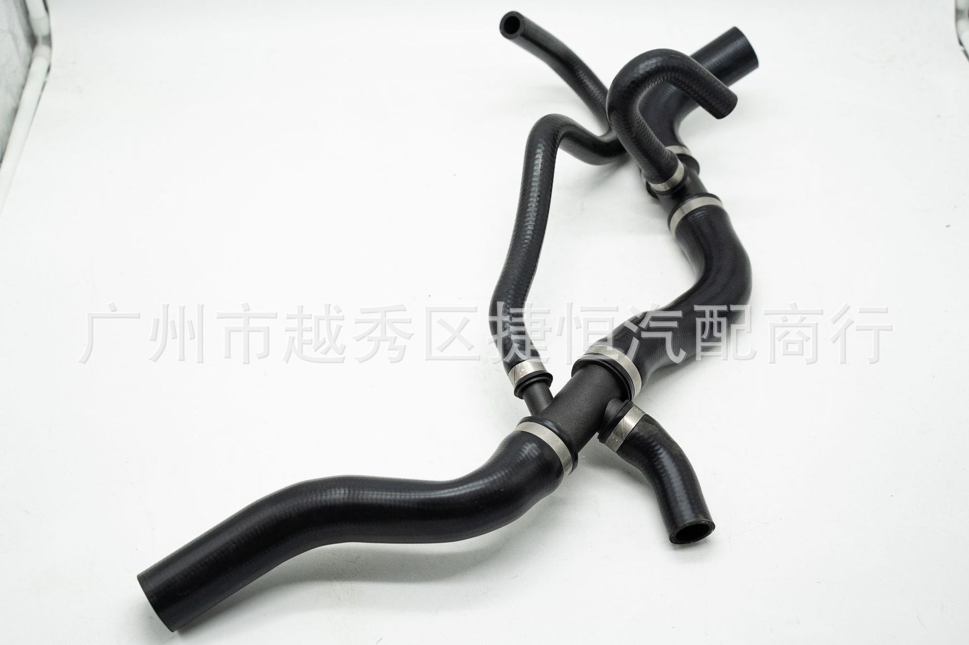 适用于沃尔沃S40C70C30V50上水管水箱散热水管水箱下水管四通管-阿里巴巴