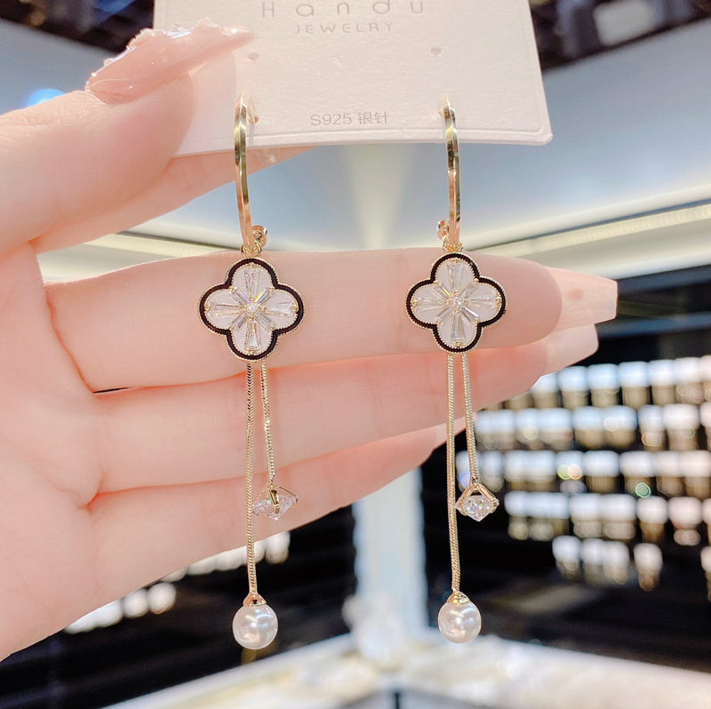 韩国气质时尚百搭网红高级感四叶花流苏耳圈s925银针长款耳环女-阿里巴巴