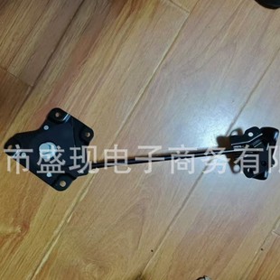 适用于现代起亚索兰托备胎支架 托架总成 62800C5000 62800-C5000-阿里巴巴