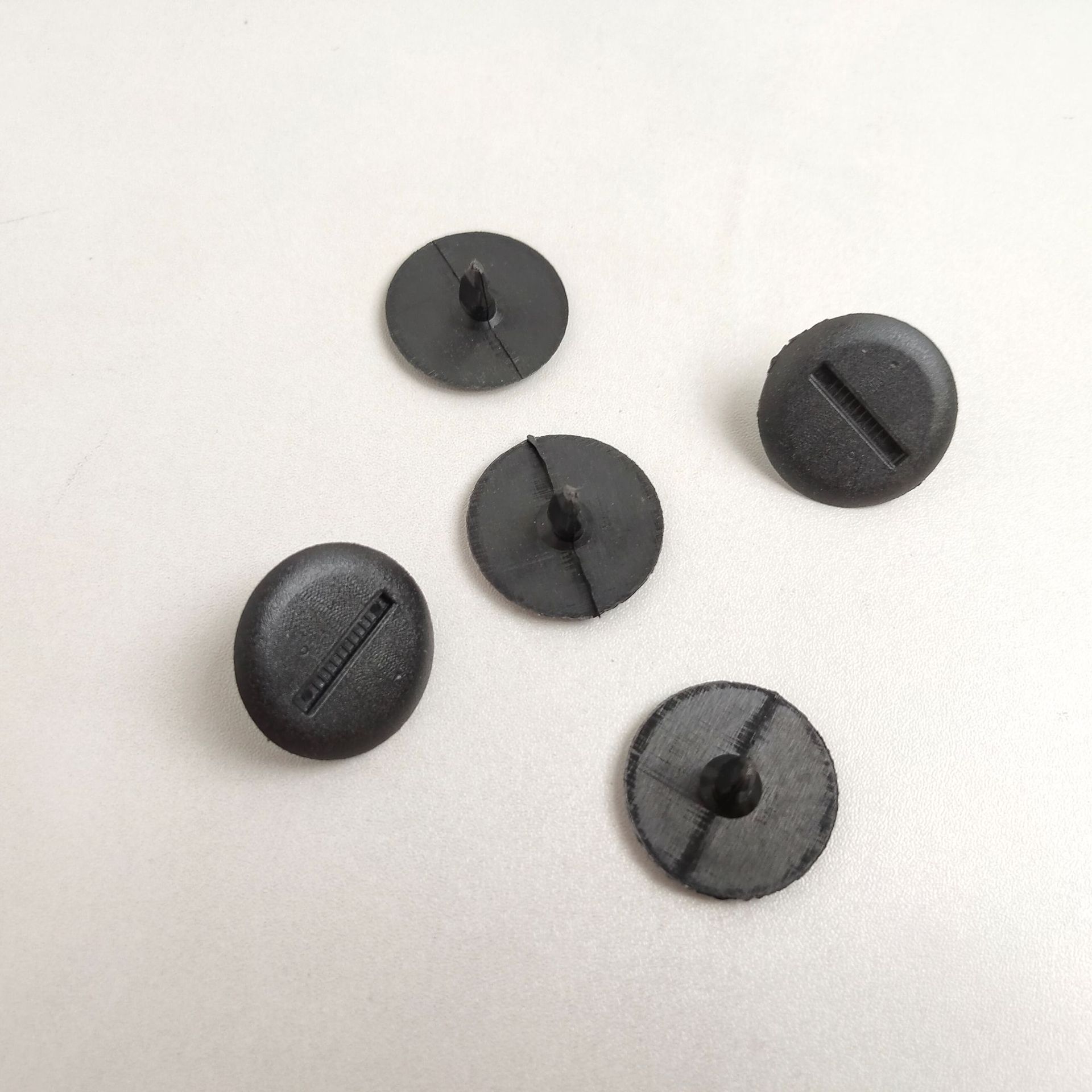 侧裙部件 固定钉 适用于奔驰W204W205W212 0009917498 固定夹-阿里巴巴