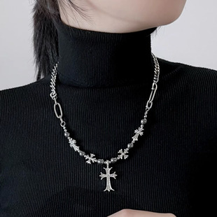 欧美复古哥特风黑银串珠十字架项链简约中性高级感吊坠潮拼接颈链-阿里巴巴