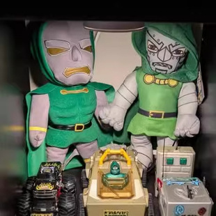 跨境新款 Doctor Doom plush 毁灭博士毛绒玩具公仔 毛绒玩偶-阿里巴巴