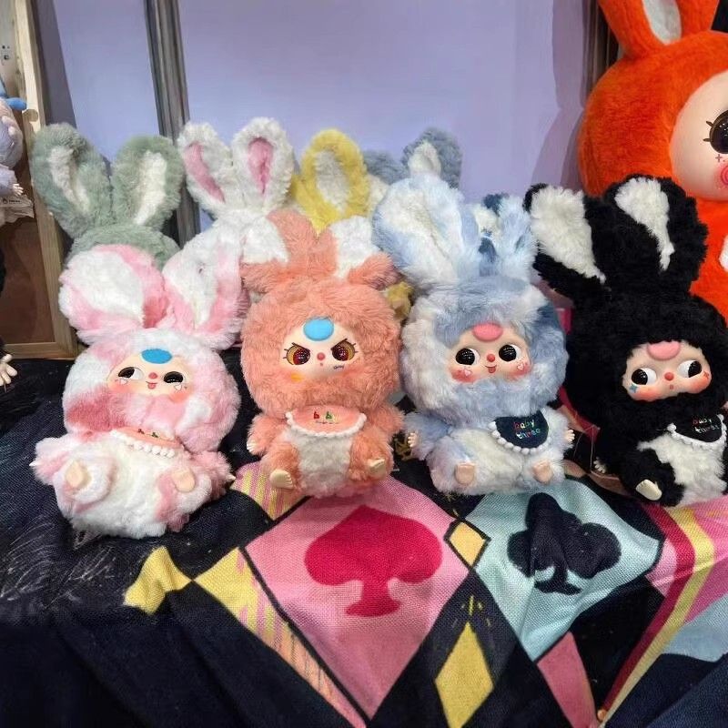 baby THREE娃三岁莉莉兔子小镇限量版毛绒盲盒潮玩摆挂件可爱公仔-阿里巴巴