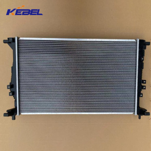 适用于20款吉普切诺基散热器Cherokee Radiator 68525071AA-阿里巴巴