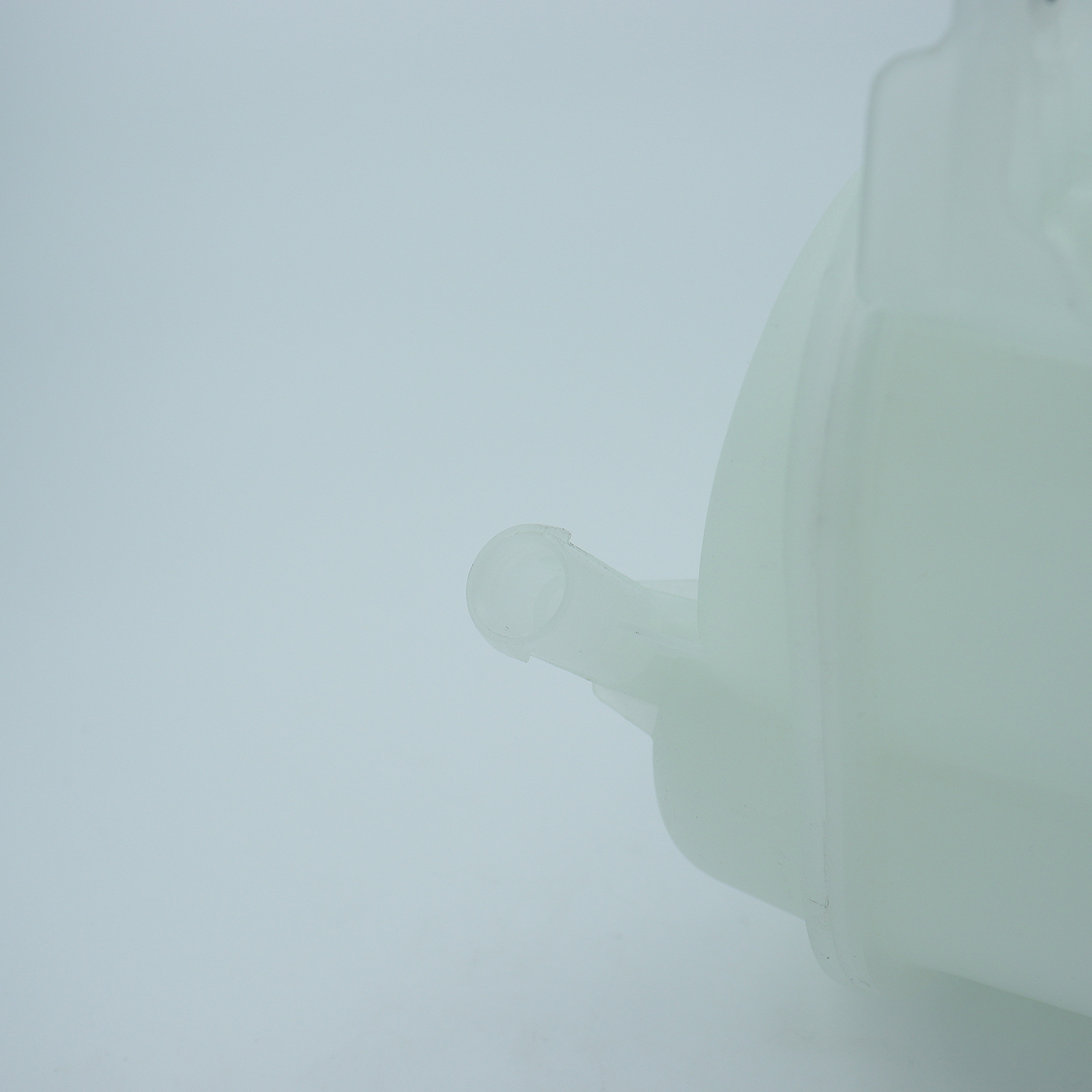 批发汽车膨胀水壶 散热器冷却水箱 副水壶 适用于宝马 4475000149-阿里巴巴