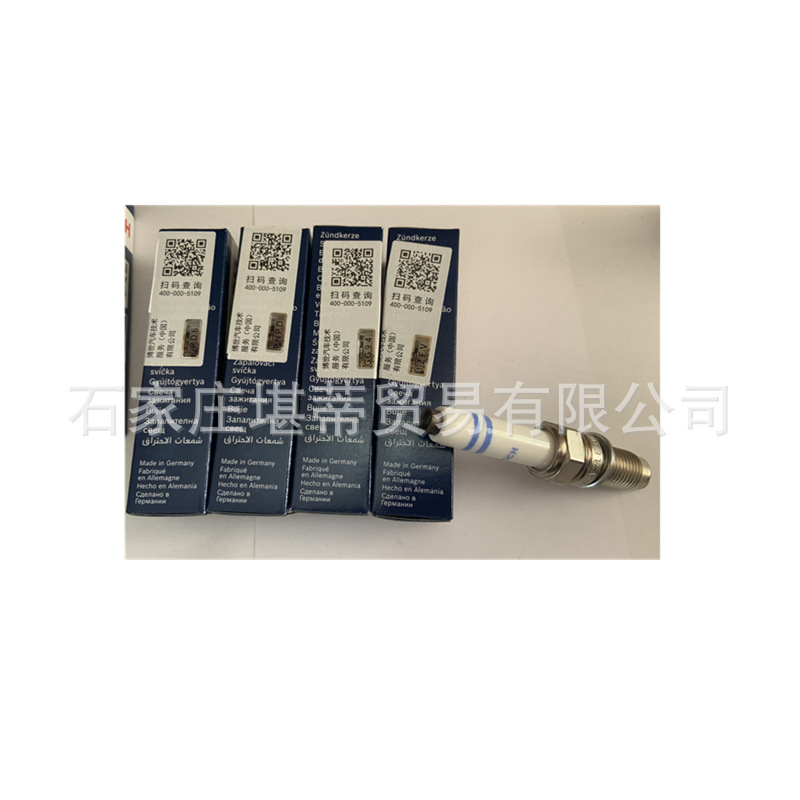 博世双铱金火花塞YR6TII330T适用于大众CC辉腾途锐Touareg 3.6-阿里巴巴