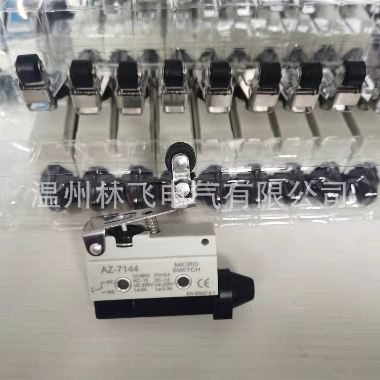 现货销售AZ系列AZ-7144微动开关 行程开关 限位开关 实物图-阿里巴巴