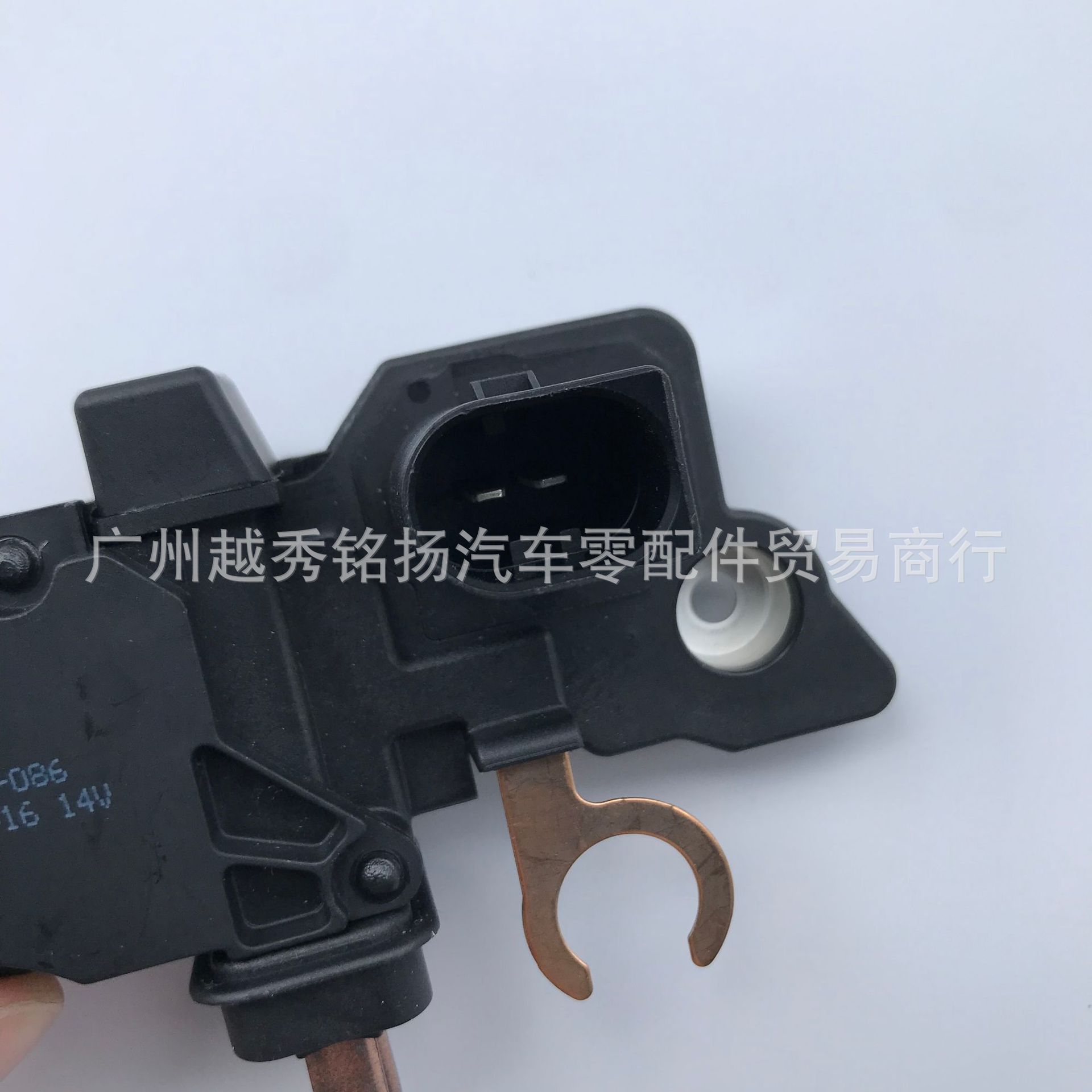 适用于宝马 奥迪A3 西雅图 F00M145247 145357 汽车发电机调节器-阿里巴巴