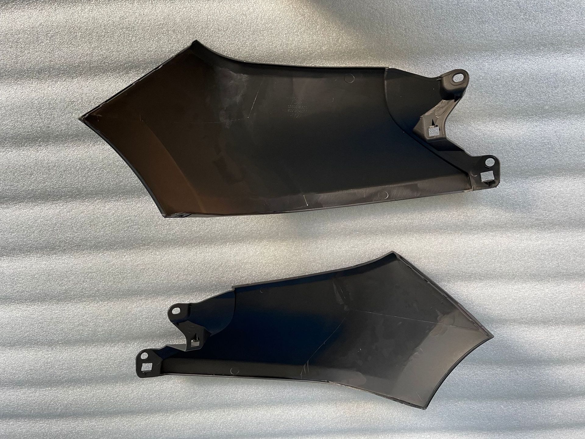 坦途 TUNDRA US 2014-2017 大灯下饰板 53932-0C903 53931-0C903-阿里巴巴