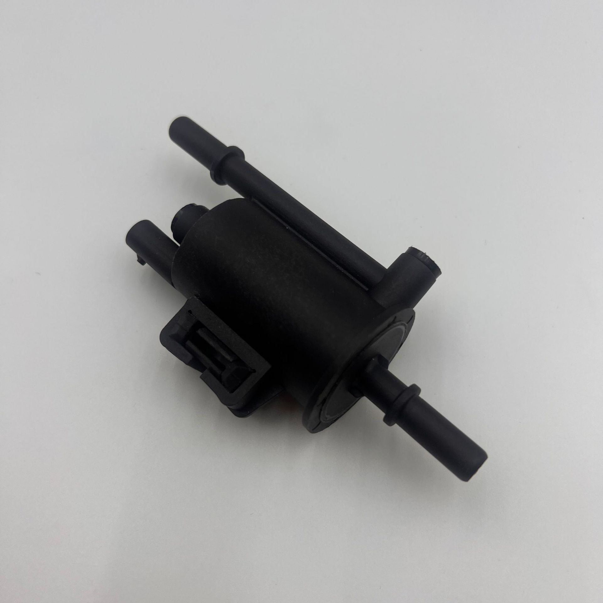 24106669 厂家直供 询价 适用于荣威 别克新英朗雪佛兰碳罐电磁阀-阿里巴巴