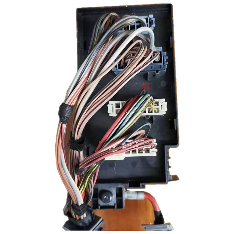 适用奔驰251 R350 R500 R300 R63 保险丝盒 继电器单元 拆车件-阿里巴巴