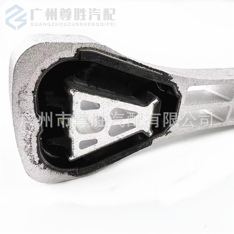 31682684 31330590适用于沃尔沃XC60 90 S90 发动机吊胶 机脚胶-阿里巴巴