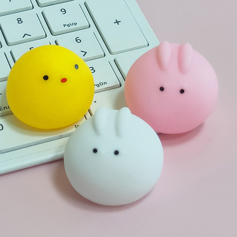 Creative cute little yellow chicken pinch music pinch called little ...