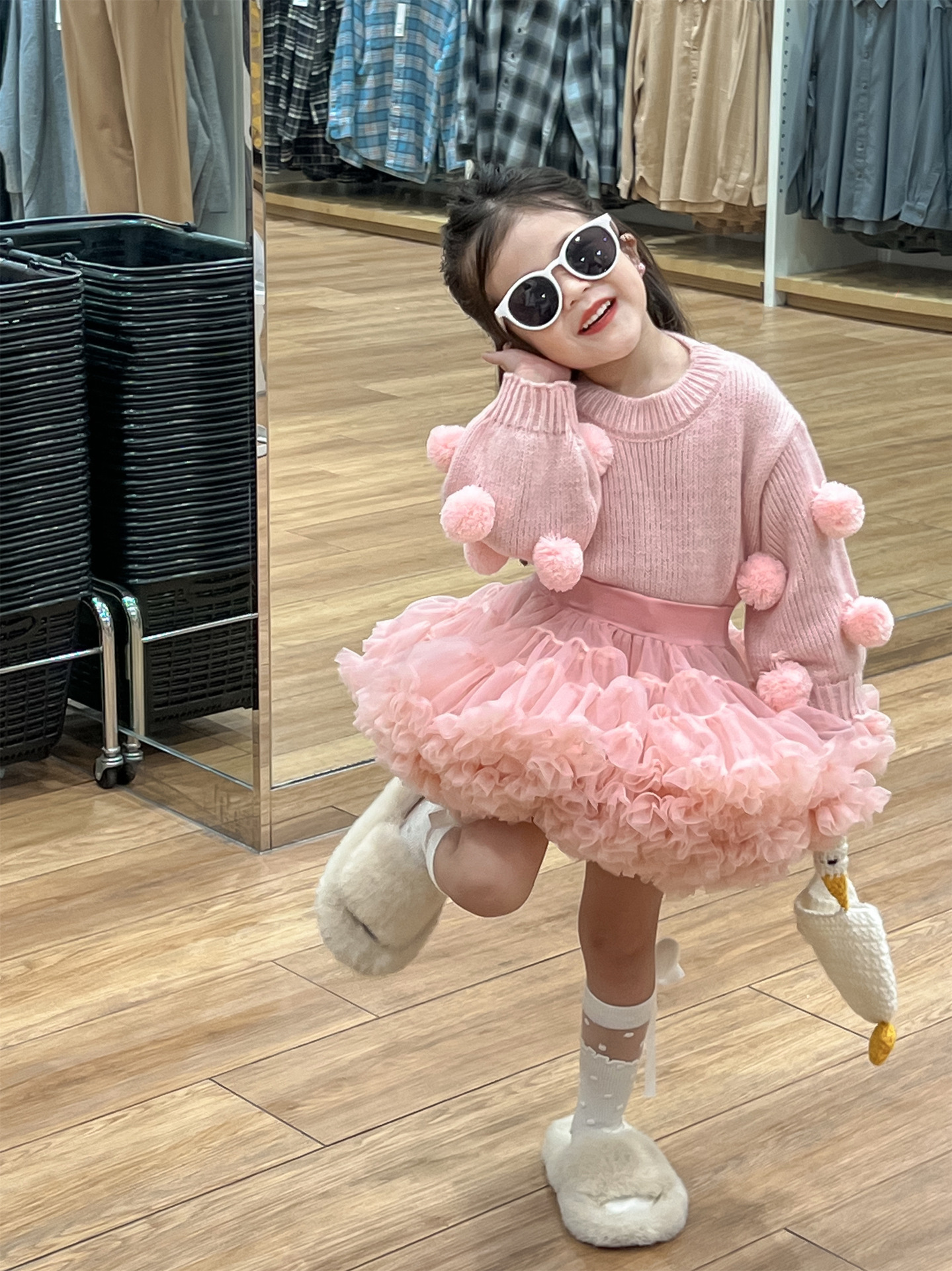 2023秋款女童甜美可爱粉色软糯球球灯笼袖公主毛衣+tutu裙分开拍-阿里巴巴