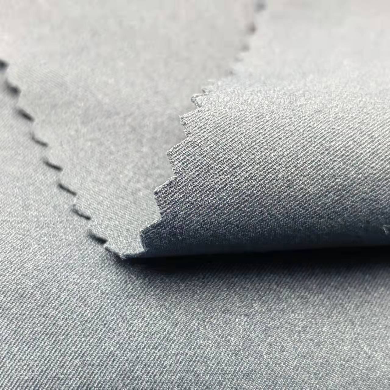 现货四面弹75D2/2斜纹T800北欧棉涤纶夹克风衣面料 短裤工装裤布-阿里巴巴