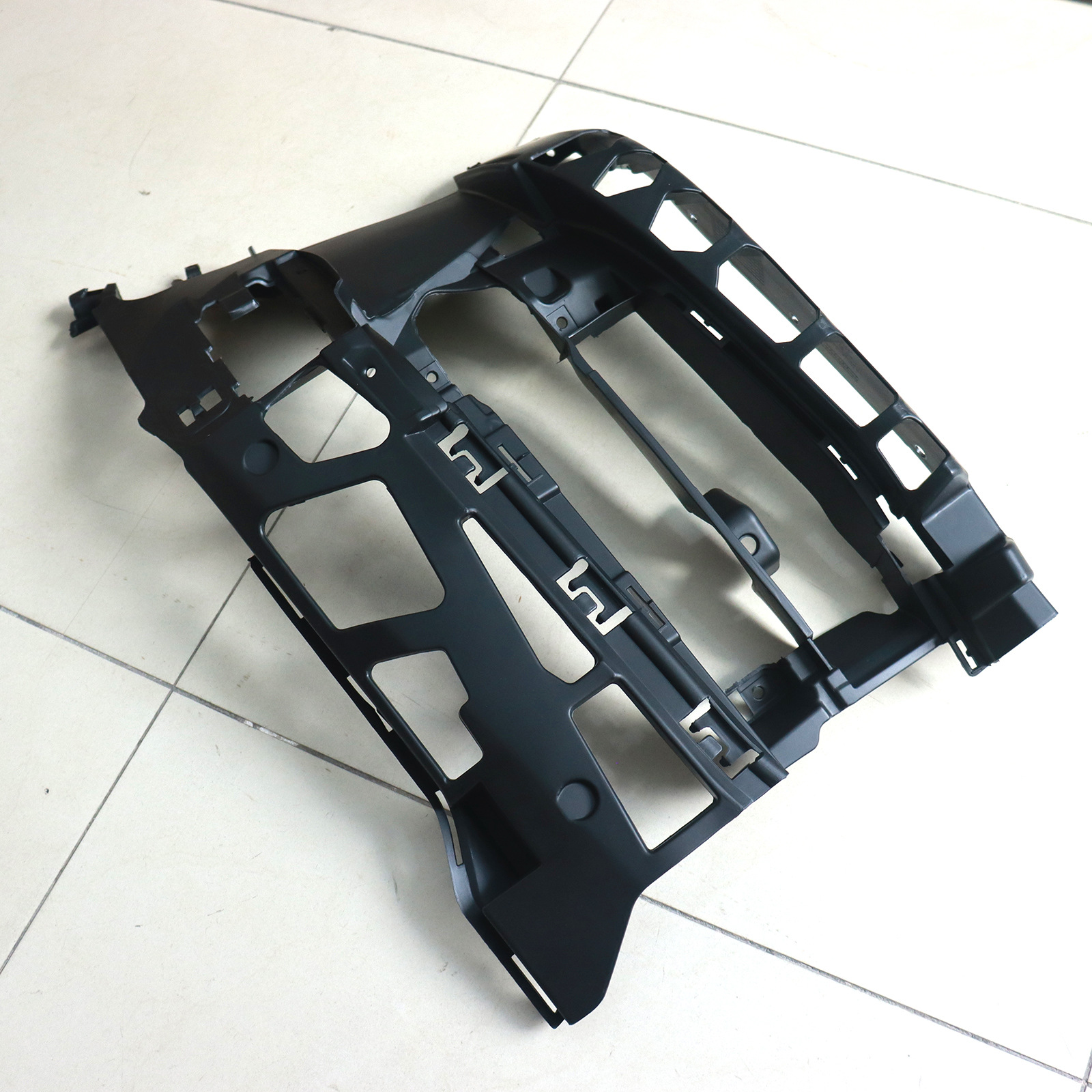 汽车雾灯框架支架 适用于宝马51117421087 51117421088前雾灯支架-阿里巴巴