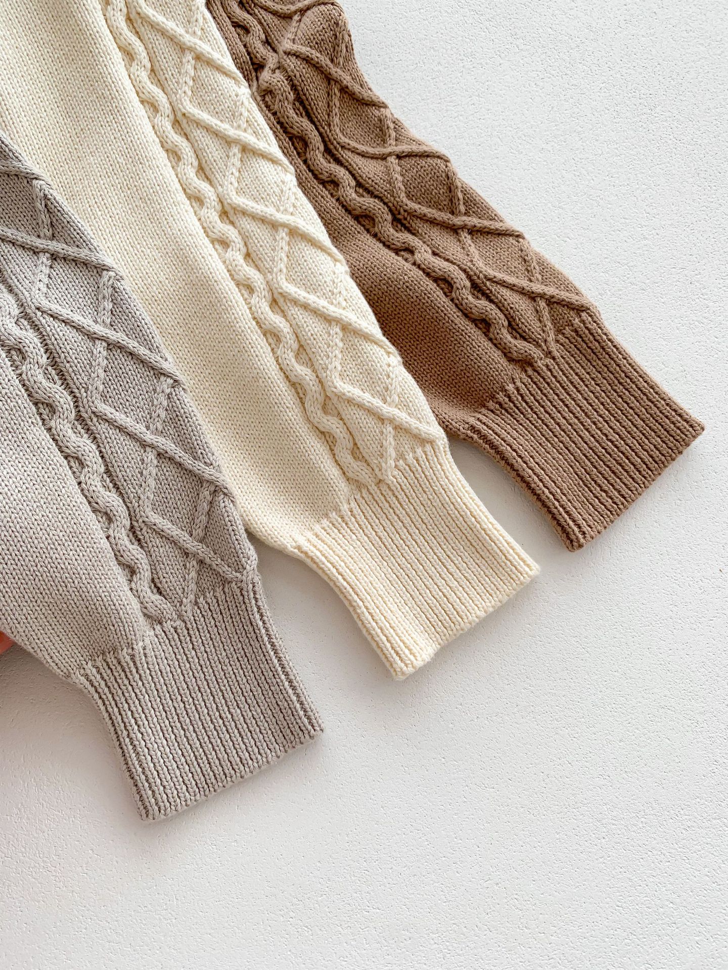 2023婴儿韩版秋冬新款麻花针织背带裤套装男女宝宝套头毛衣连体裤-阿里巴巴