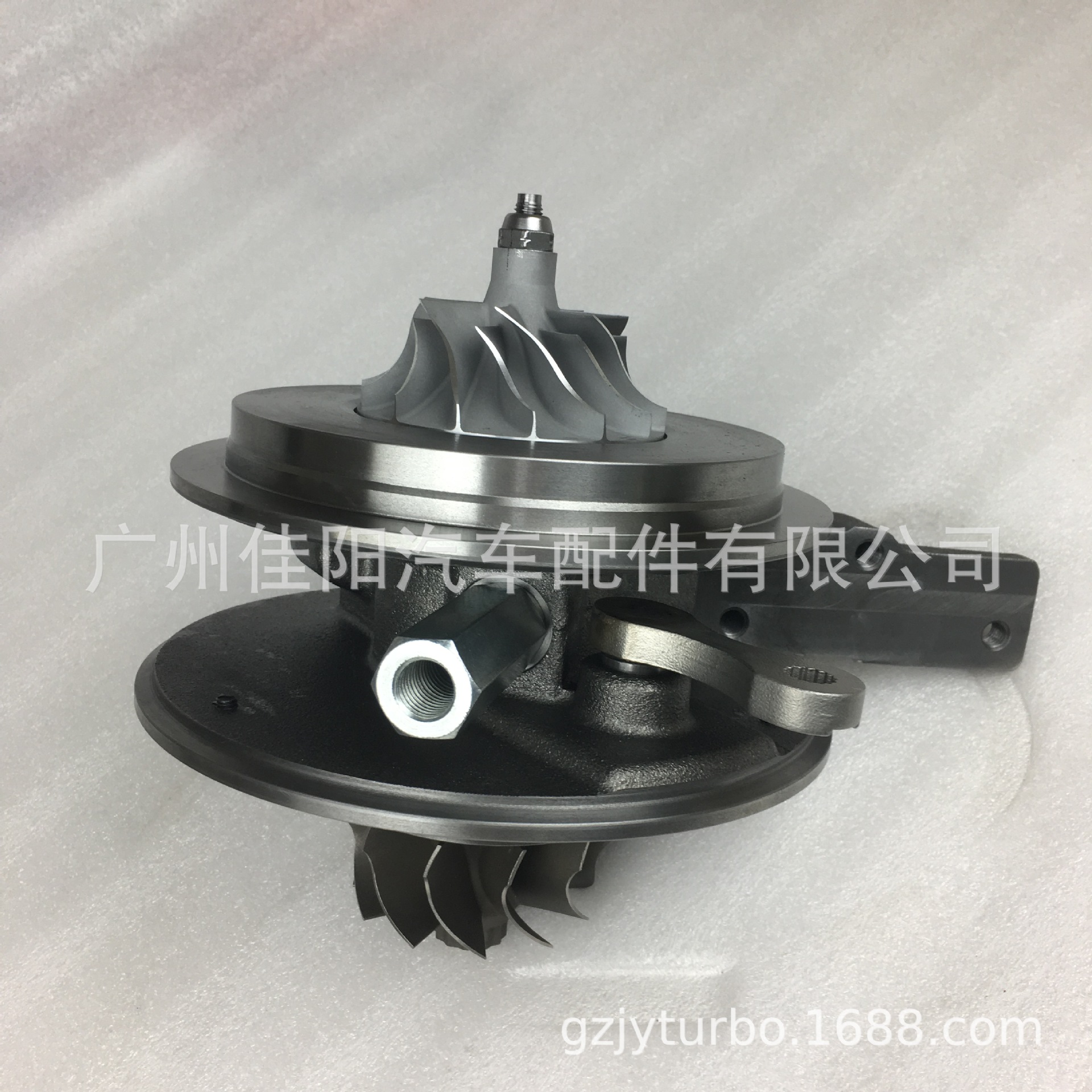 BV70 V2S turbo 1848300C92 8C3Z-6K682-B 1848300C9 176013-阿里巴巴