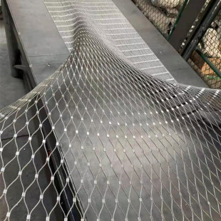 学校不锈钢绳网钢结构安装水平防坠网庭院墙壁上植物攀爬的网子-阿里巴巴