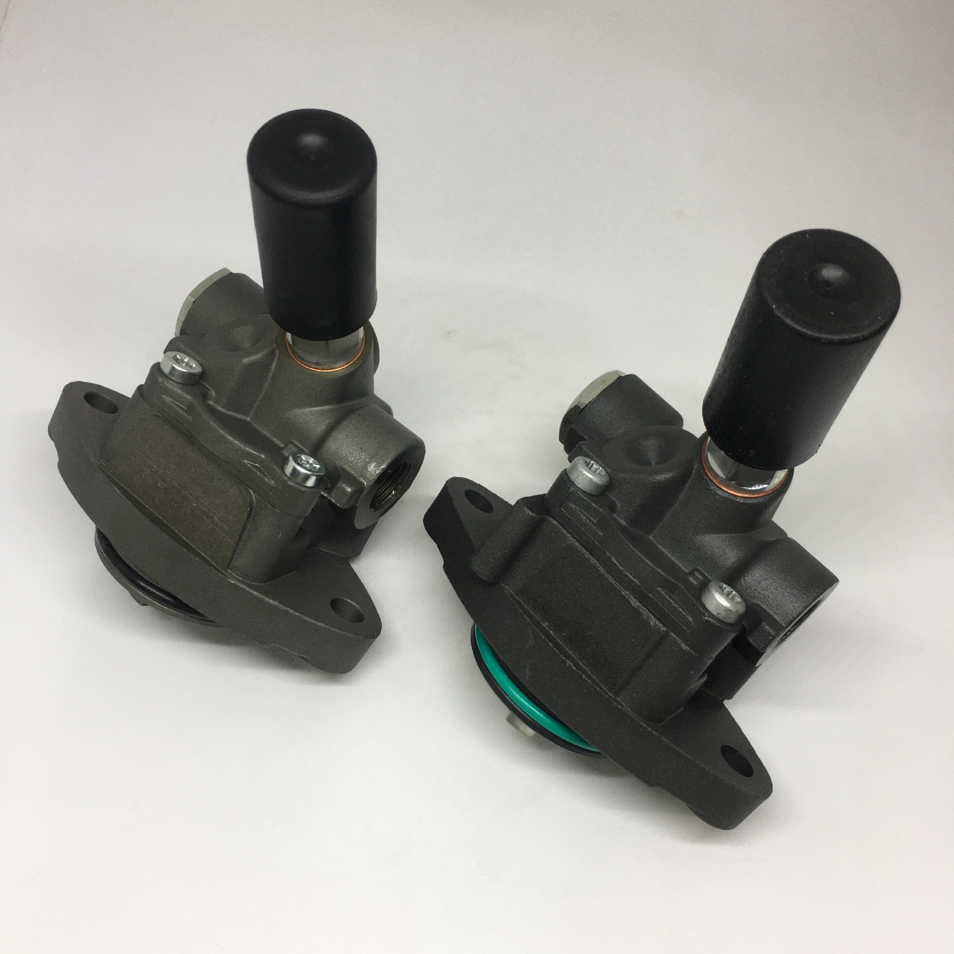 欧三系列系列卡车输油泵 燃油泵 柴油泵，齿轮泵 1536255-阿里巴巴