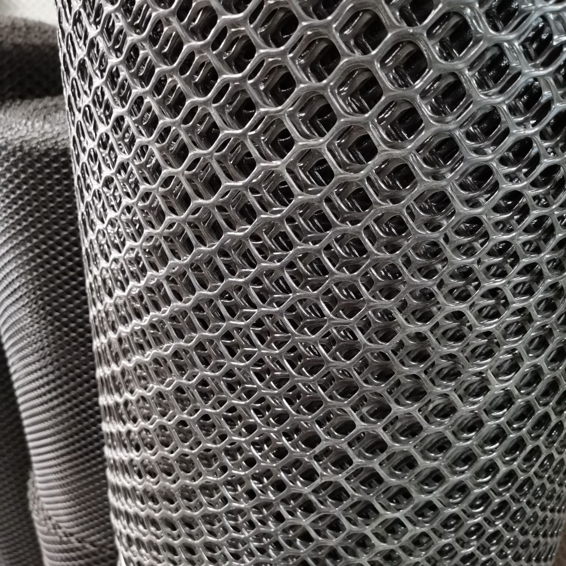 跨境绿色黑色白色养殖塑料网 阳台防护聚丙烯塑料平网 脚垫网-阿里巴巴