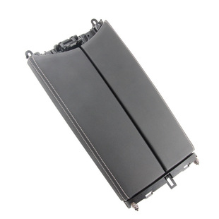 A2056808804 A2056803711适用奔驰C级GLC级扶手箱盖板水杯架亮条-阿里巴巴