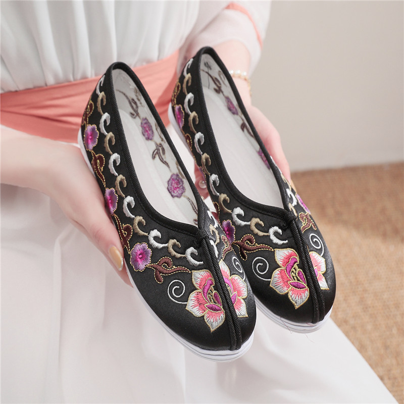 Chinese folk dance shoes hanfu qipao tang suit flat shoes embroidered ...