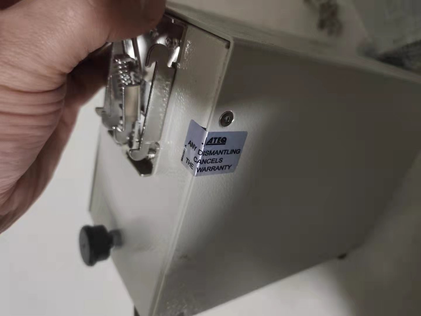 【阿黛凯】法国ATEQ F28 LIGHT多个版本A C R气密性测漏仪 议价-阿里巴巴