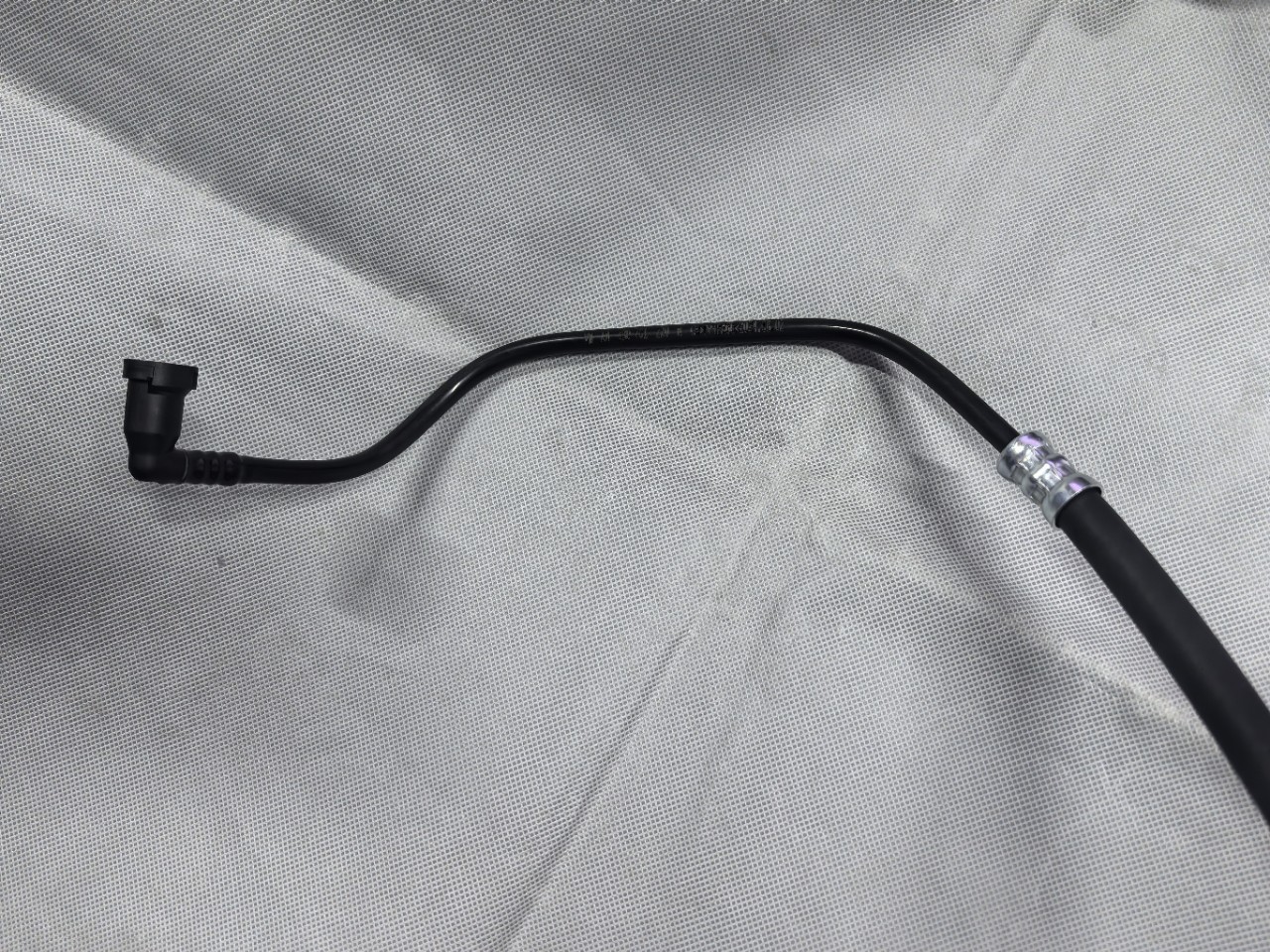 3B0201220N 3B0201220F 帕萨特B5领驭 A4燃油管 汽油管 进油管-阿里巴巴