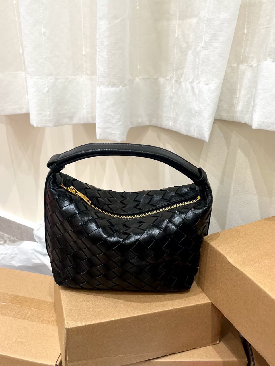 2023新品Wallace肩背包BV DIVANI女包便当包腋下包手提编织饭盒包-阿里巴巴