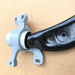 适用宝马X1 F48 F45 F46 汽车前下铁摆臂 控制臂 底盘悬挂-阿里巴巴