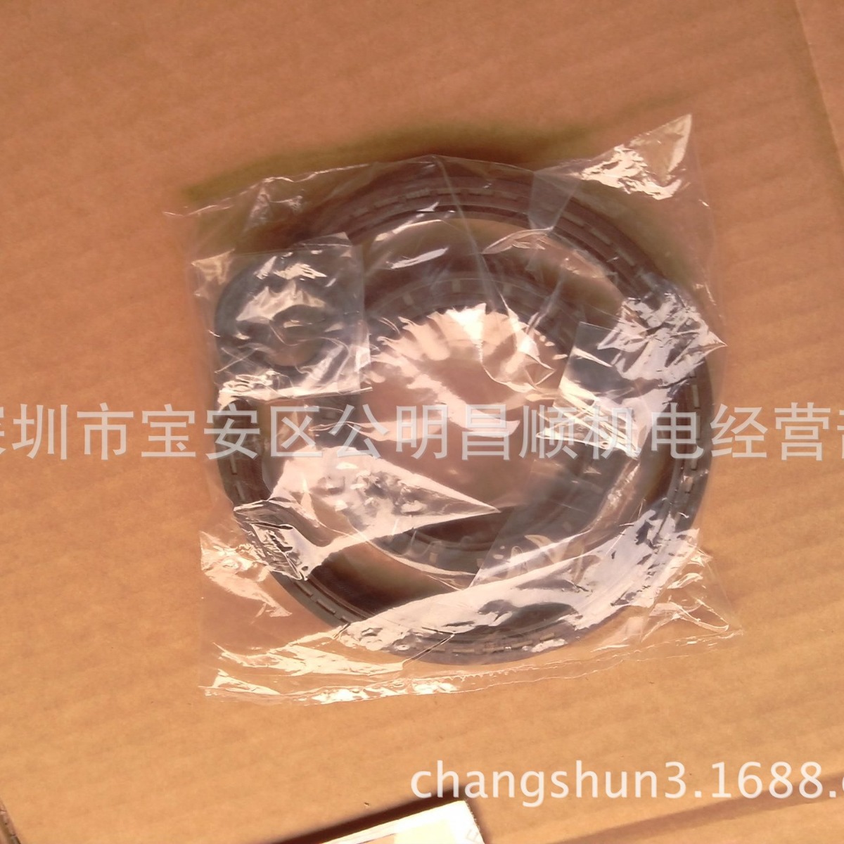 沃尔沃D1010G发动机配件前油封424983后油封20441697/469336-阿里巴巴