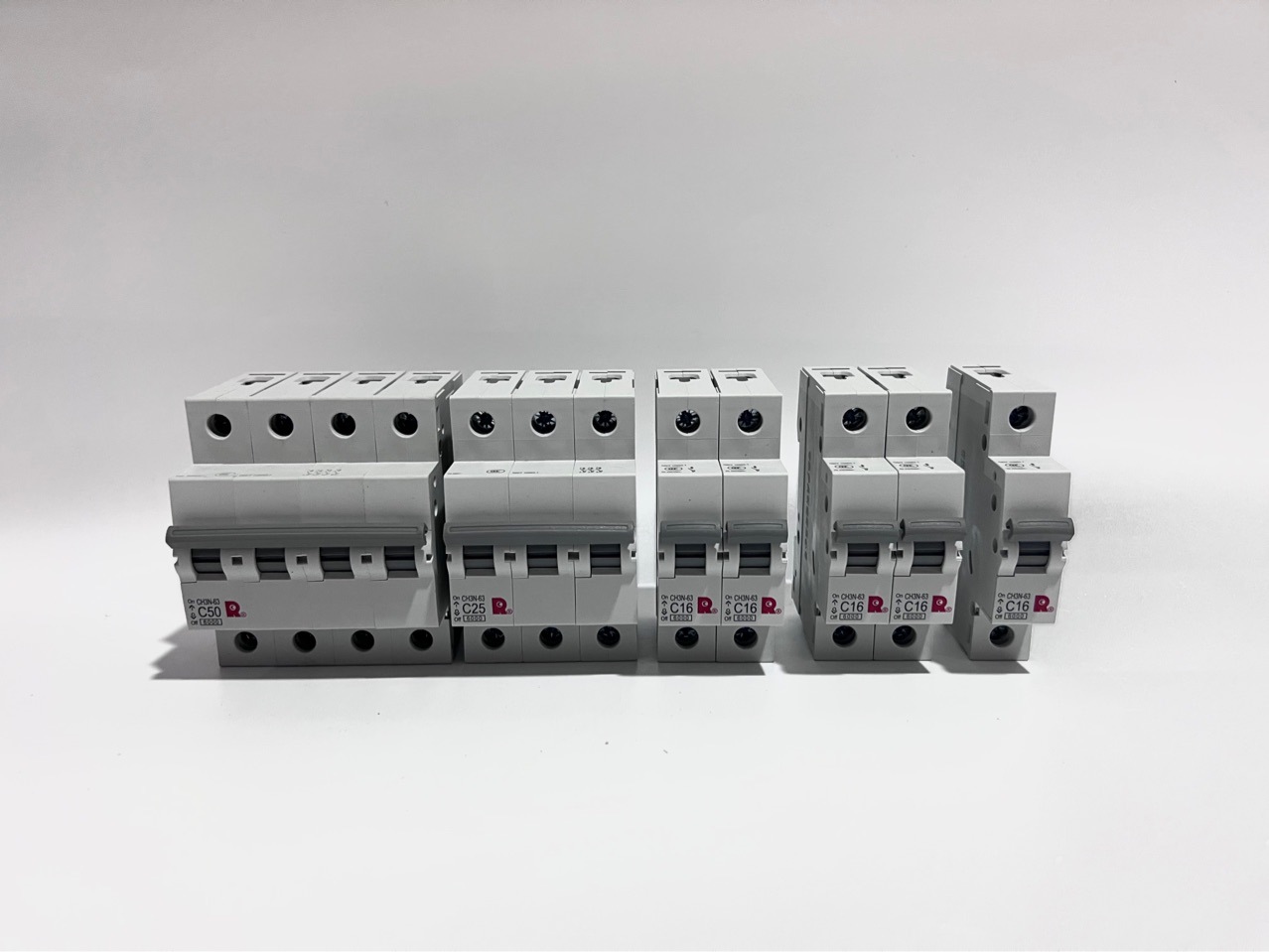 现货常熟开关小型断路器CH3N-3PC16漏电CH3LN-63直流CH3Z1PC6原装-阿里巴巴