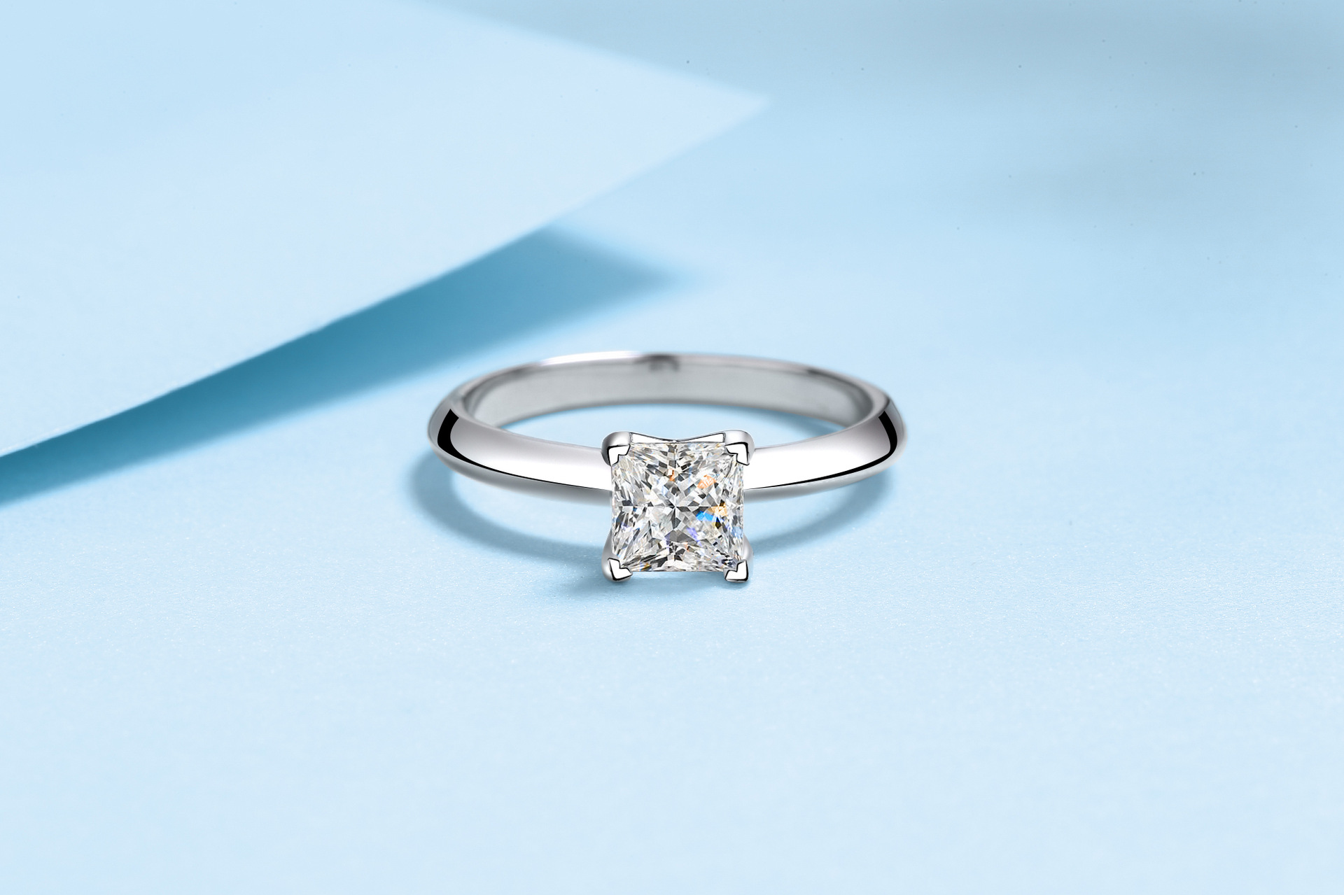 S925纯银镀pt950铂金公主方介子女友礼物T家1克拉2克拉莫桑石戒指-阿里巴巴