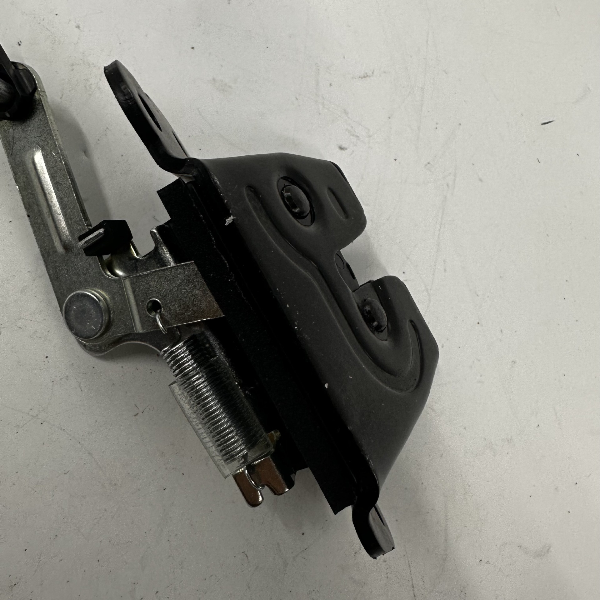 适用于现代H1 I800 Grand Starex尾门锁背门锁闩812304H001-阿里巴巴