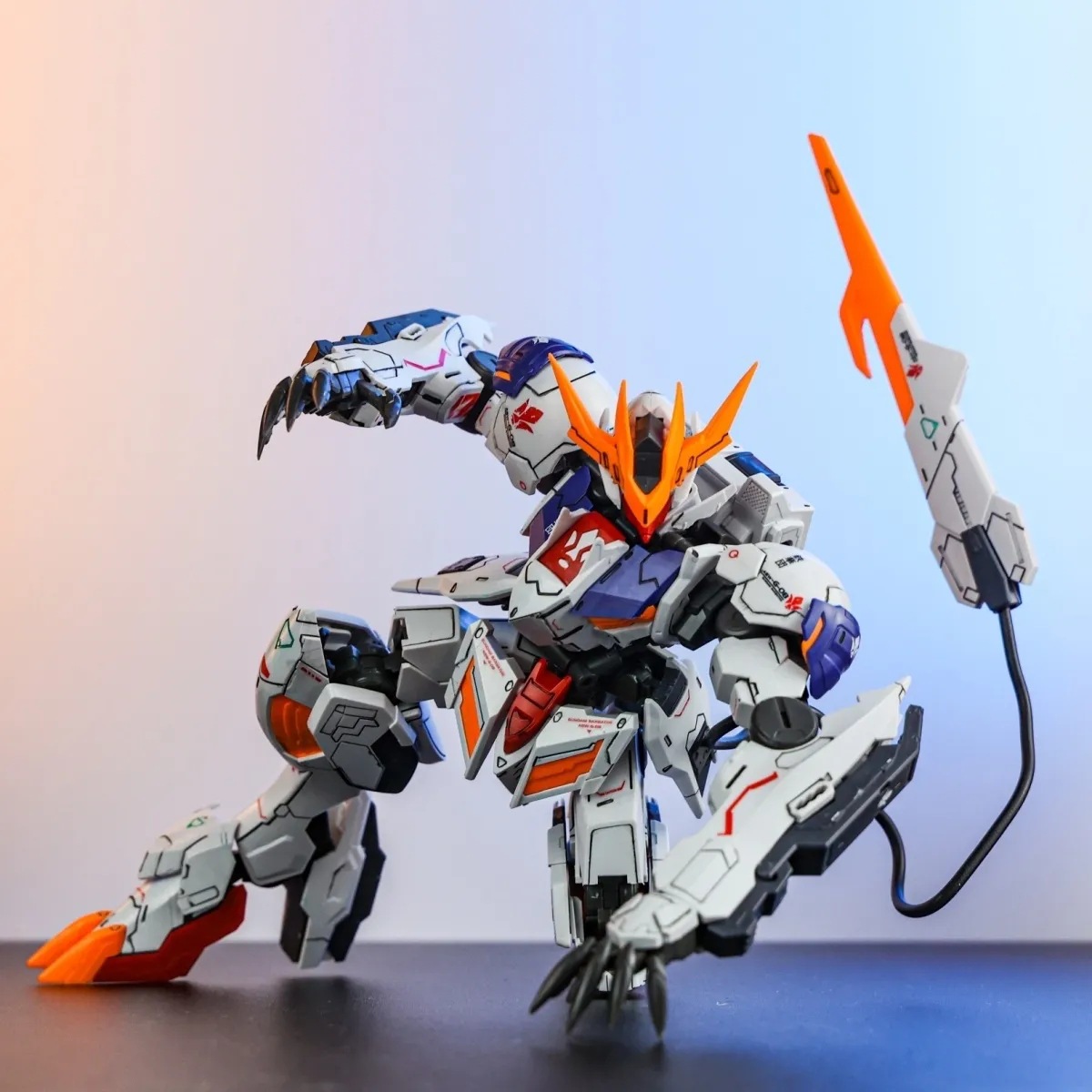 MAX铁血孤儿巴巴托斯天狼座 TV03狼王进阶帝王形态模型送水贴批发-阿里巴巴